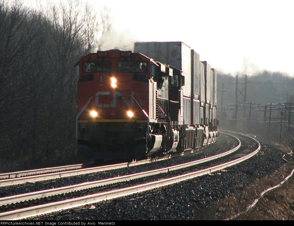CN 8839 at Mile 260 Kingston Sub